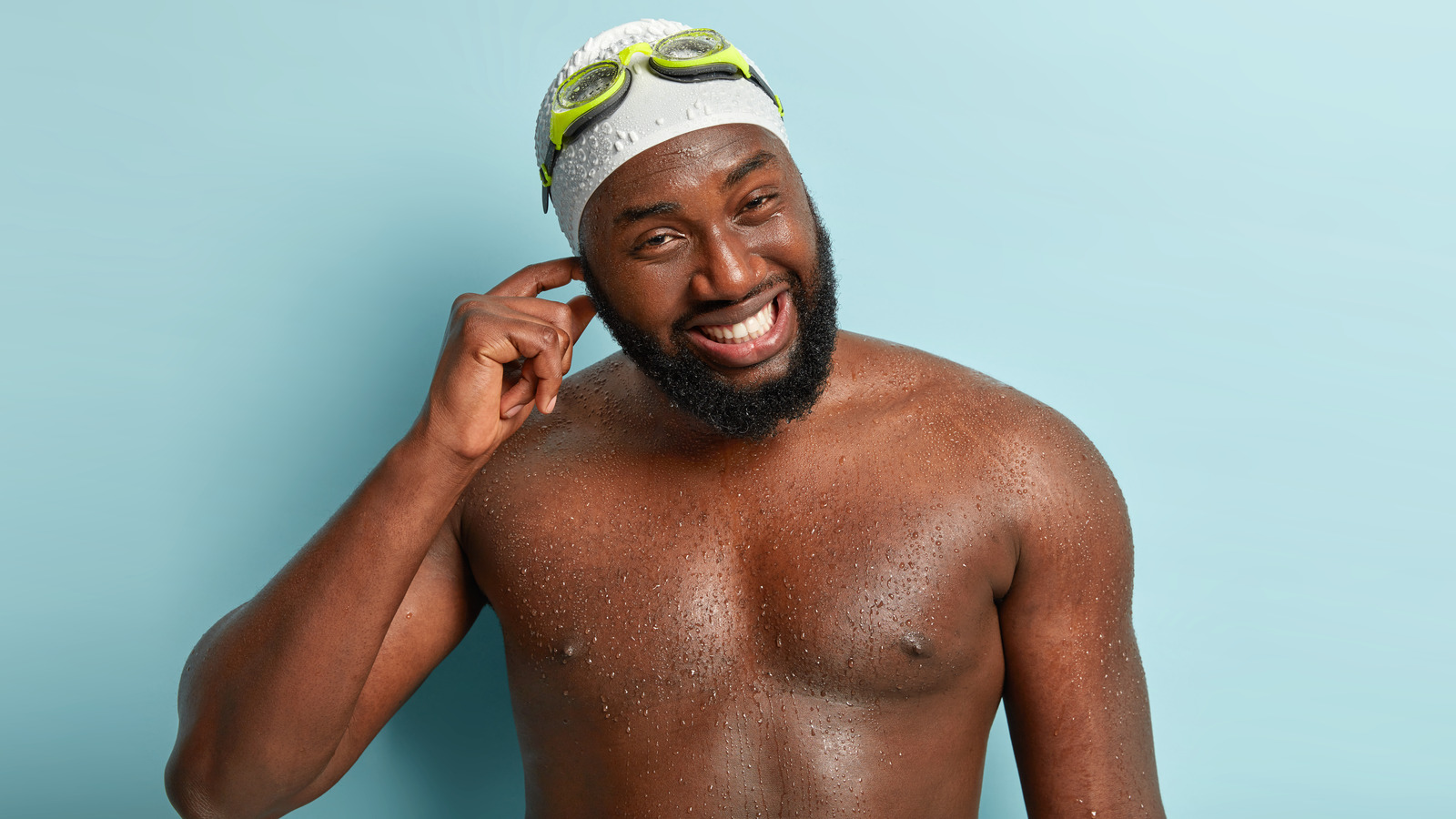 The Big Difference Between Swimmer's Ear And An Ear Infection