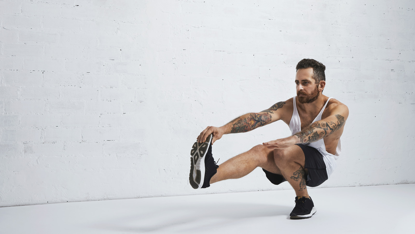 The Real Difference Between Single Leg Squats And Regular Squats