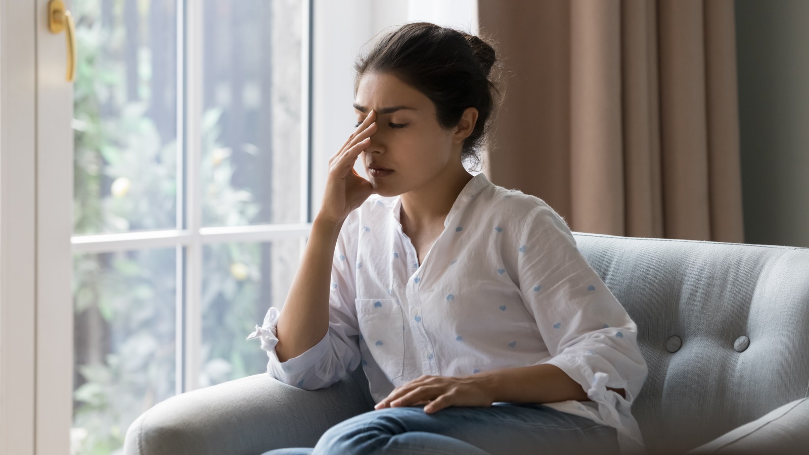 What Is Causing The Feeling Of Pressure Behind Your Eye?