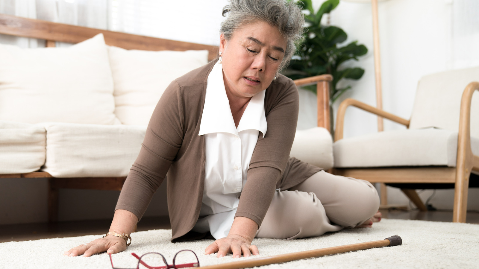 What It Really Means When You Have Trouble Getting Up From The Floor