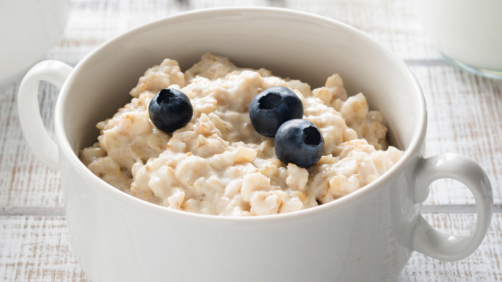 Why You Should Start Adding Blueberries To Your Oatmeal